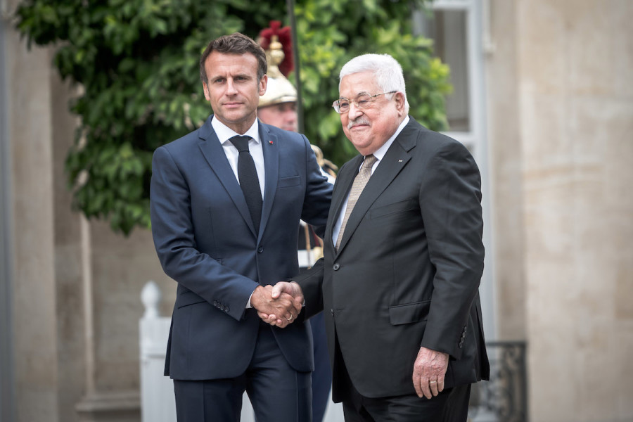 Paris mayor revokes PA chief Abbas’ honorary medal | All Israel News