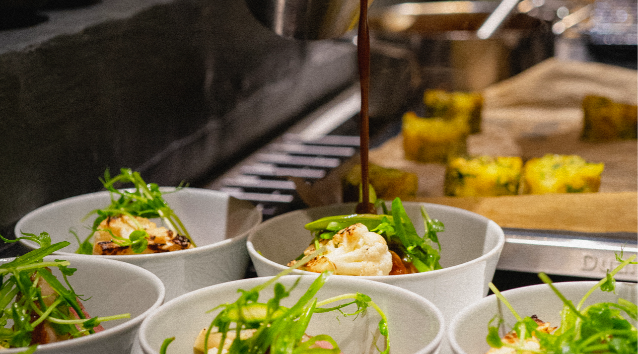 Den Perfekte Julefrokost - Traditionelle og Nye Opskrifter