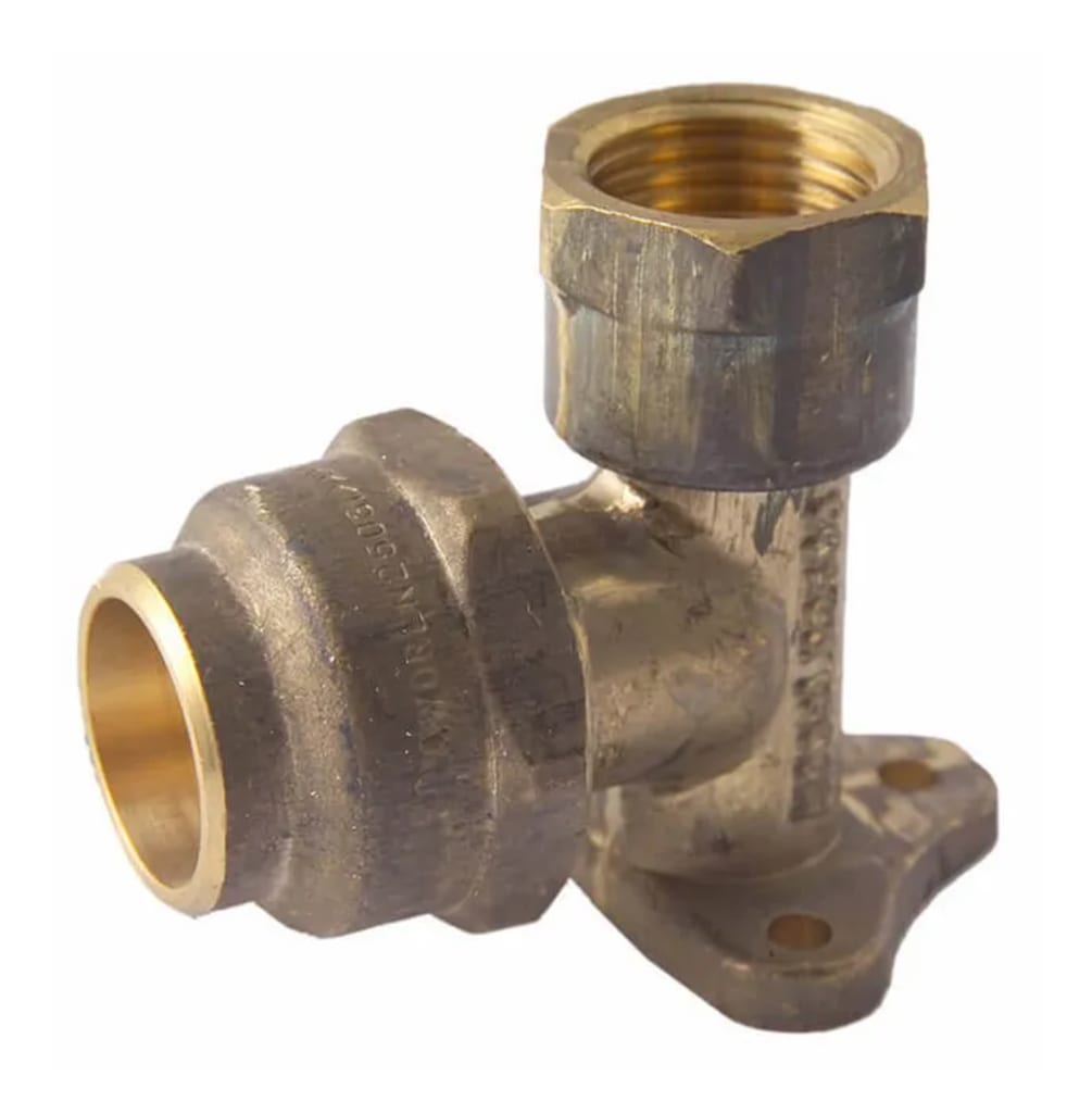 Flared Comp Elbow Lugged Reducing 15FI x 20C