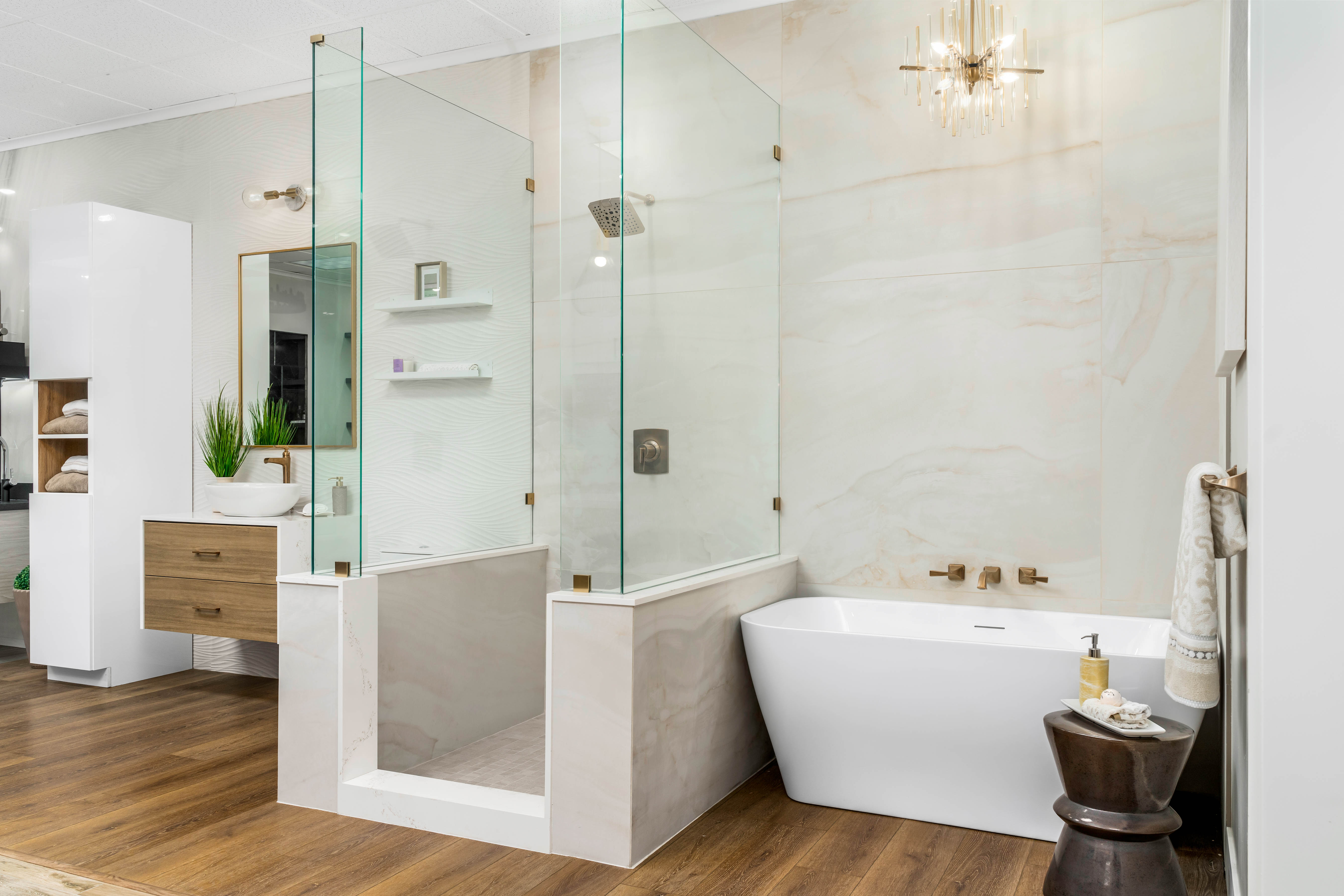 Regency Showroom - DesignOneSource