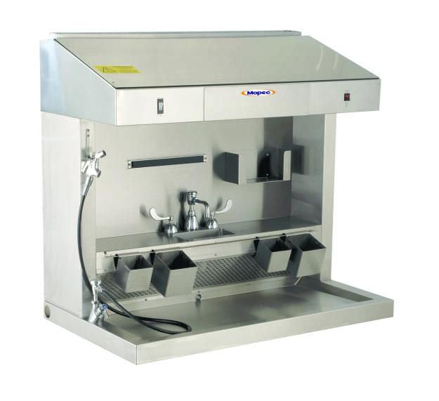 Health Management and Leadership Portal | Macroscopy workstation / with ...