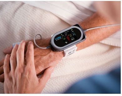 Health Management and Leadership Portal | Wearable vital signs monitor ...