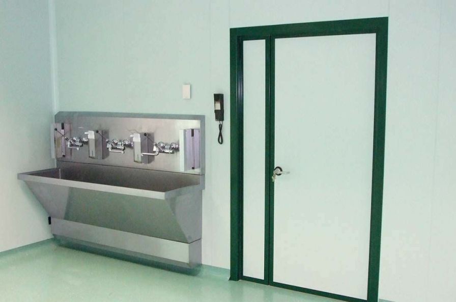 Health Management and Leadership Portal | Hospital door / laboratory ...