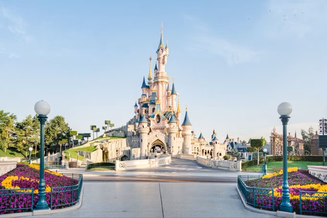Disneyland Paris Tickets - Hellotickets
