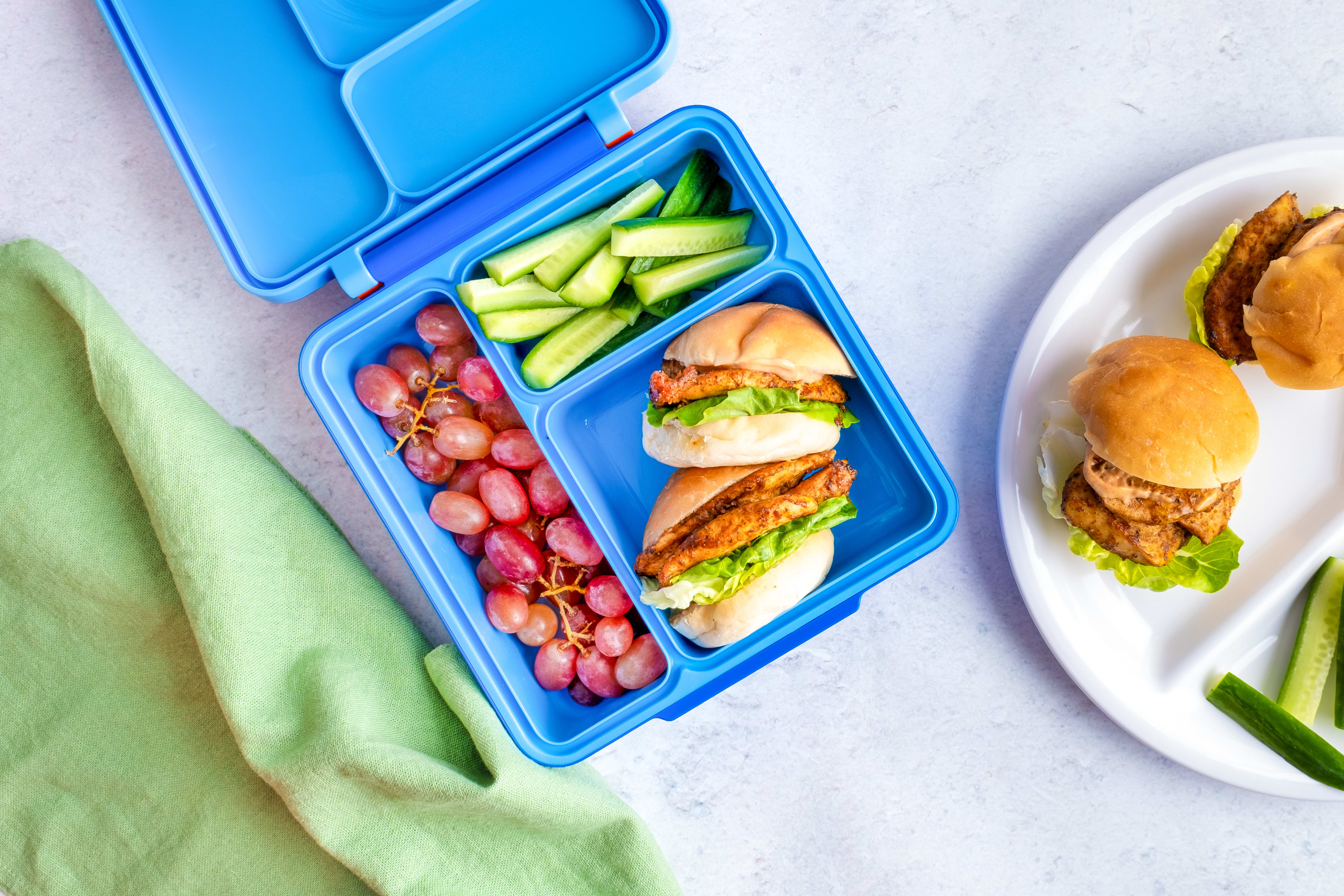 Tex Mex Chicken Fillet Sliders with Grapes and Cucumber | Hello Chef!