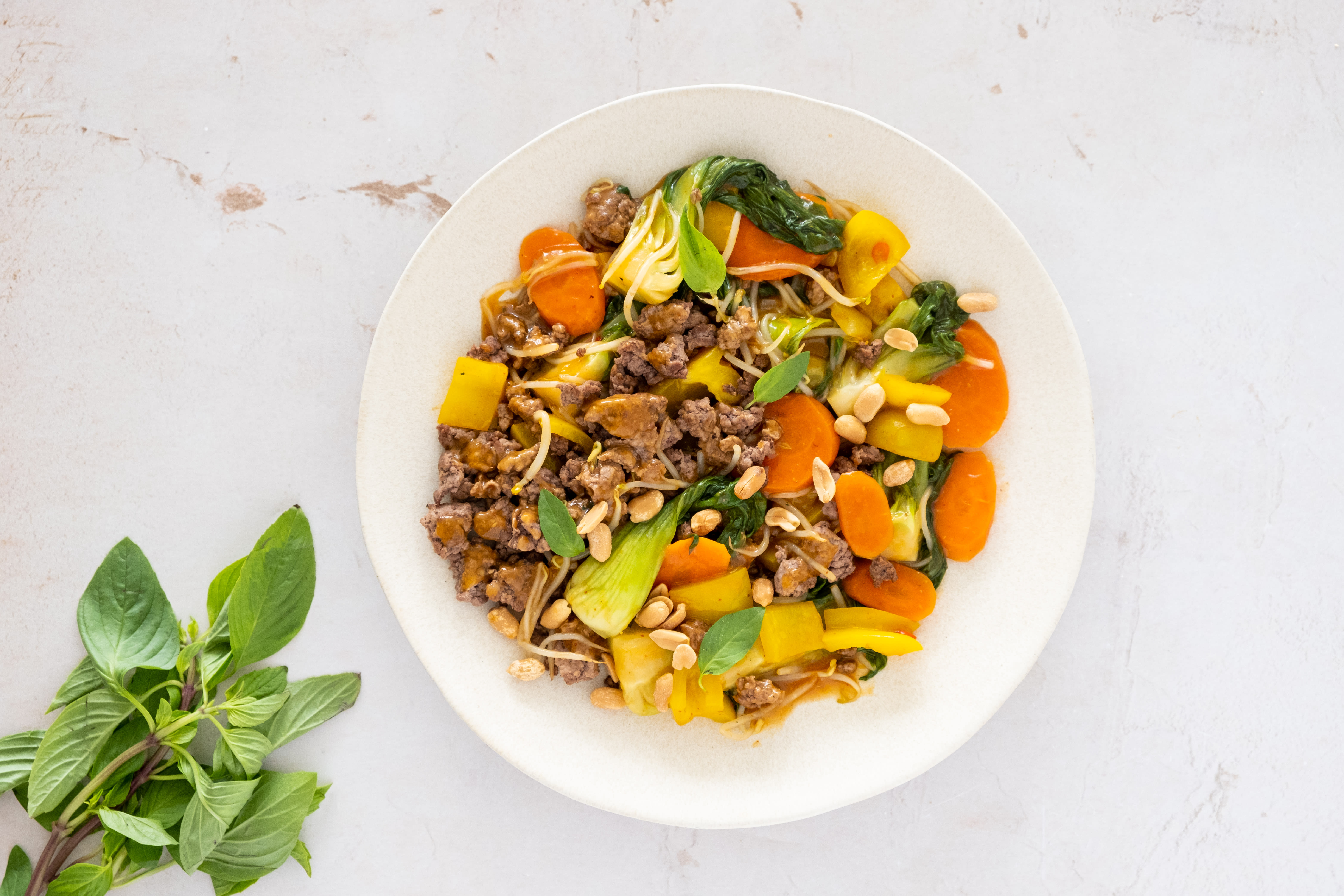 Thai Beef Stir-fry with Pak Choi, Peppers and Peanuts | Hello Chef!