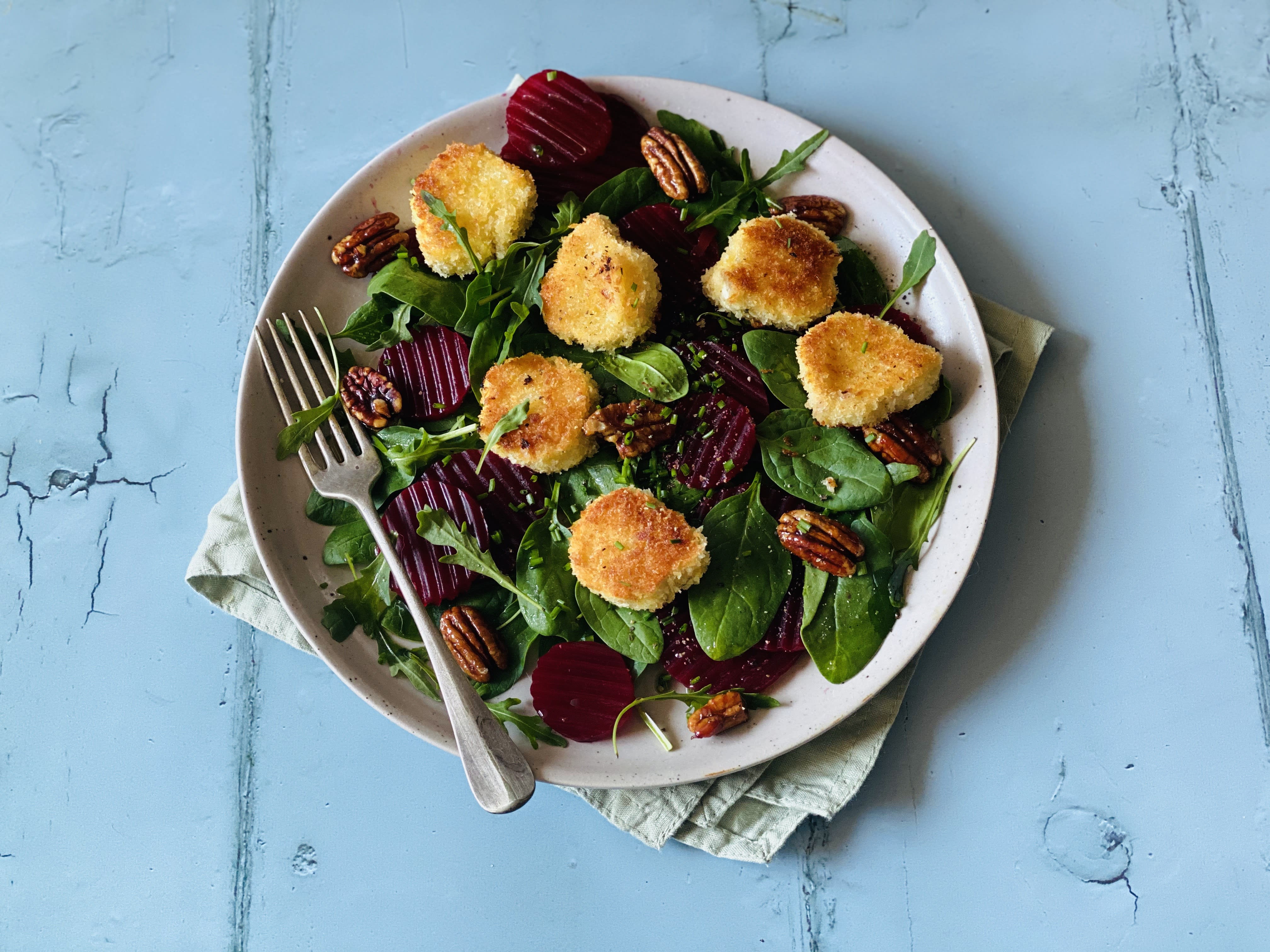 Breaded Goats Cheese Salad with Beetroot and Pecans | Hello Chef!