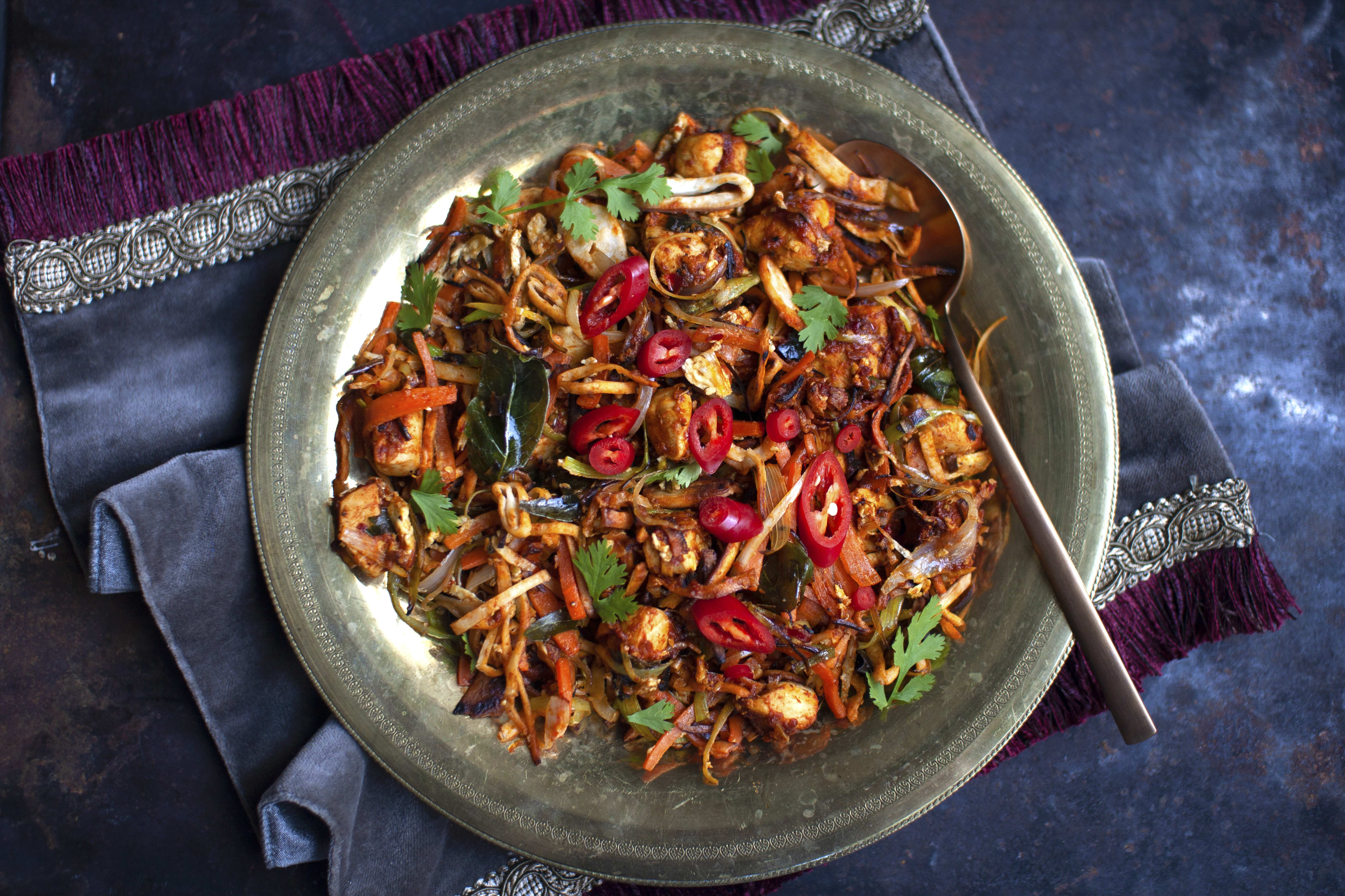 Spicy Sri Lankan Chicken Kottu Roti | Hello Chef!