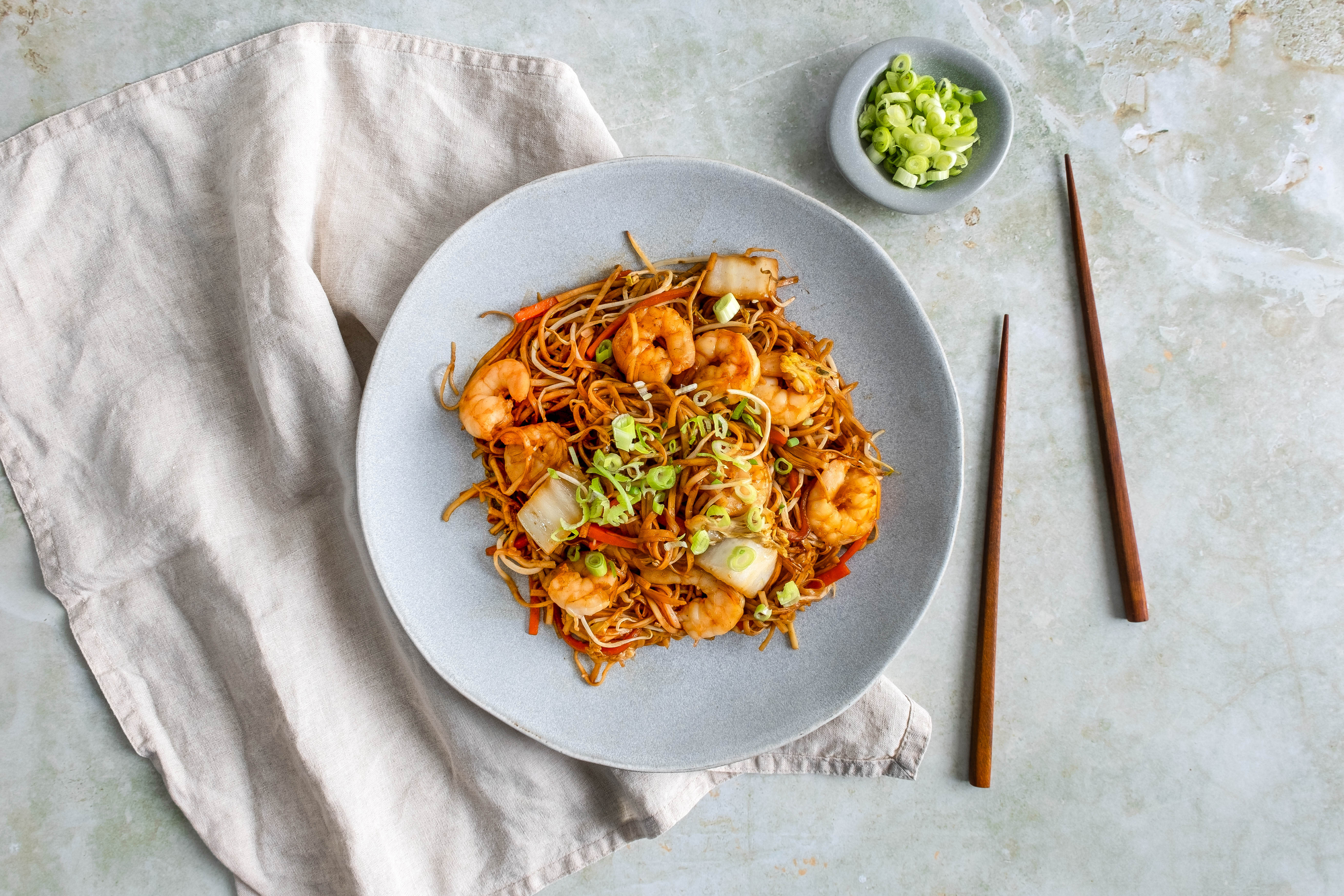English Style Prawn Chow Mein with Curry Sauce | Hello Chef!