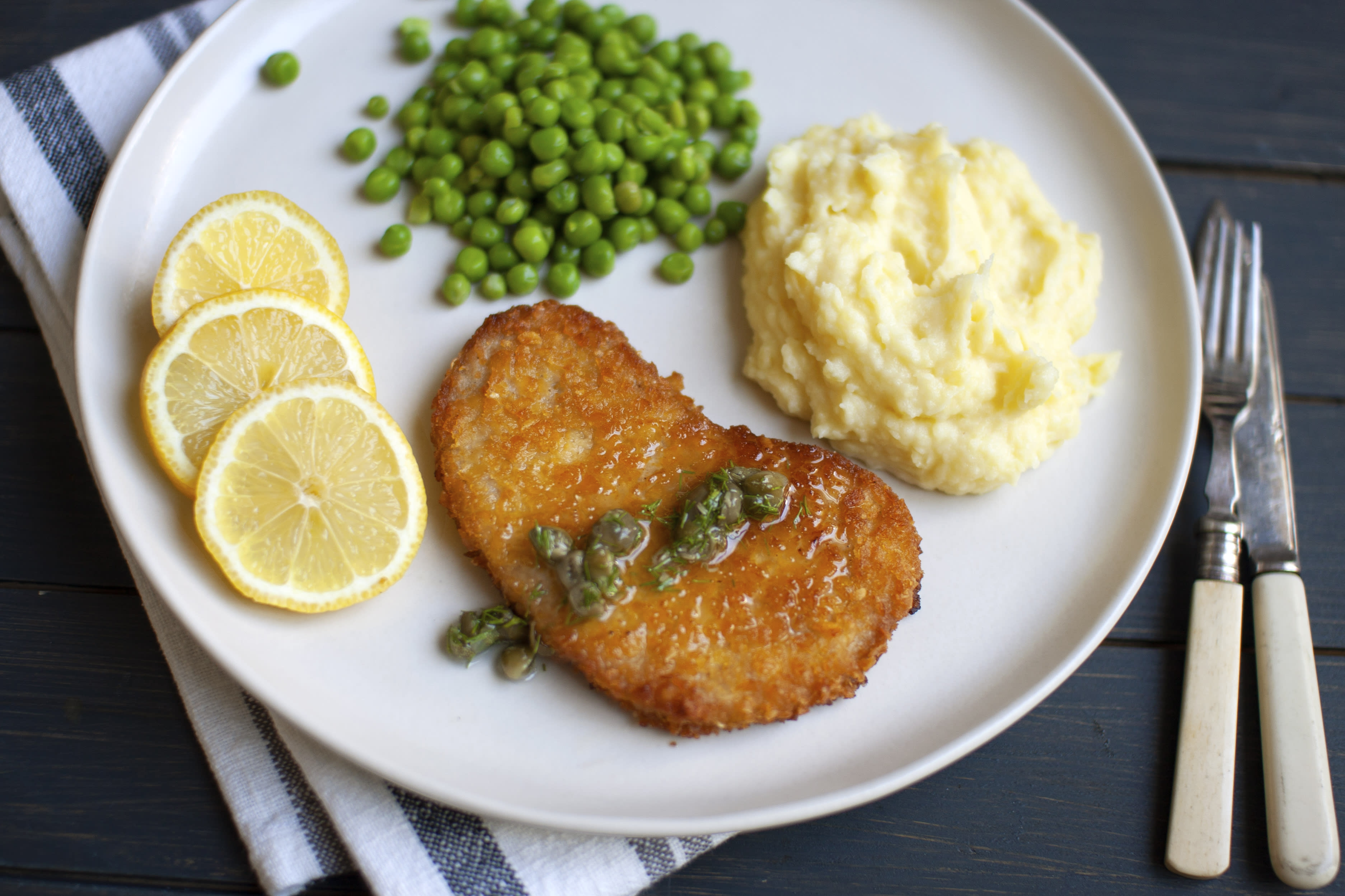 Crispy Vegan ‘Fish’ Cakes with Caper Oil, Peas and Mash | Hello Chef!