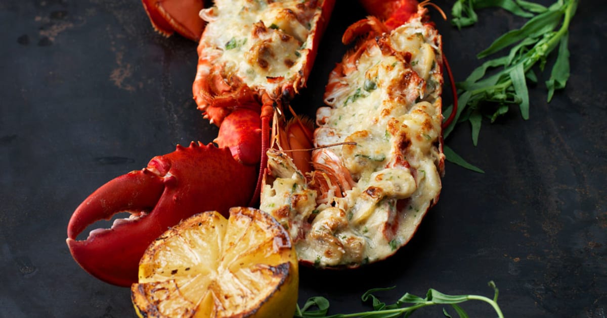 Gratinerad hummer med parmesan och champinjoner | Hemköp