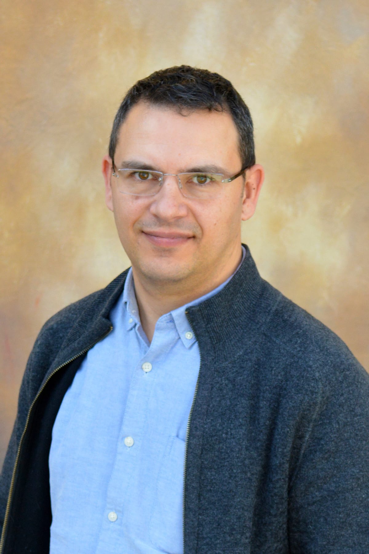 Victor Zota, MD // Athol Hospital