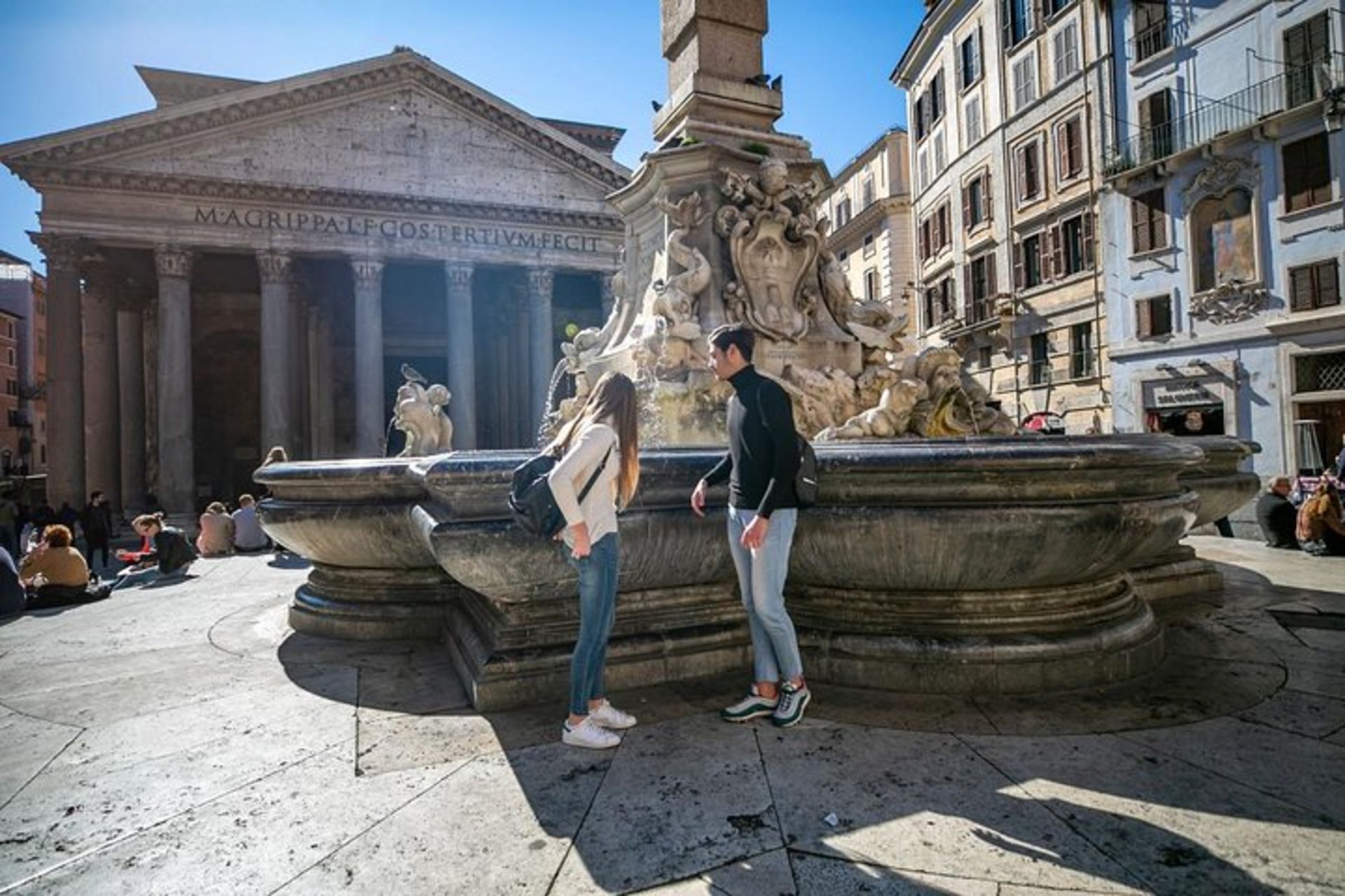 All In One Tour: Roman Highlights - Trevi Fountain Spanish Steps ...