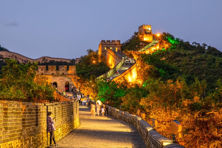 Badaling Great Wall Night Tour with Spectacular Live Performance ...