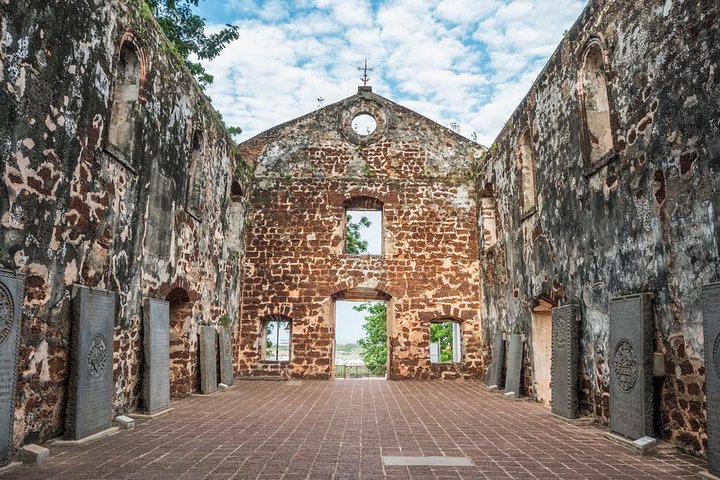 Historical Malacca Full-Day Trip -RIYAS ADVENTURE TIME