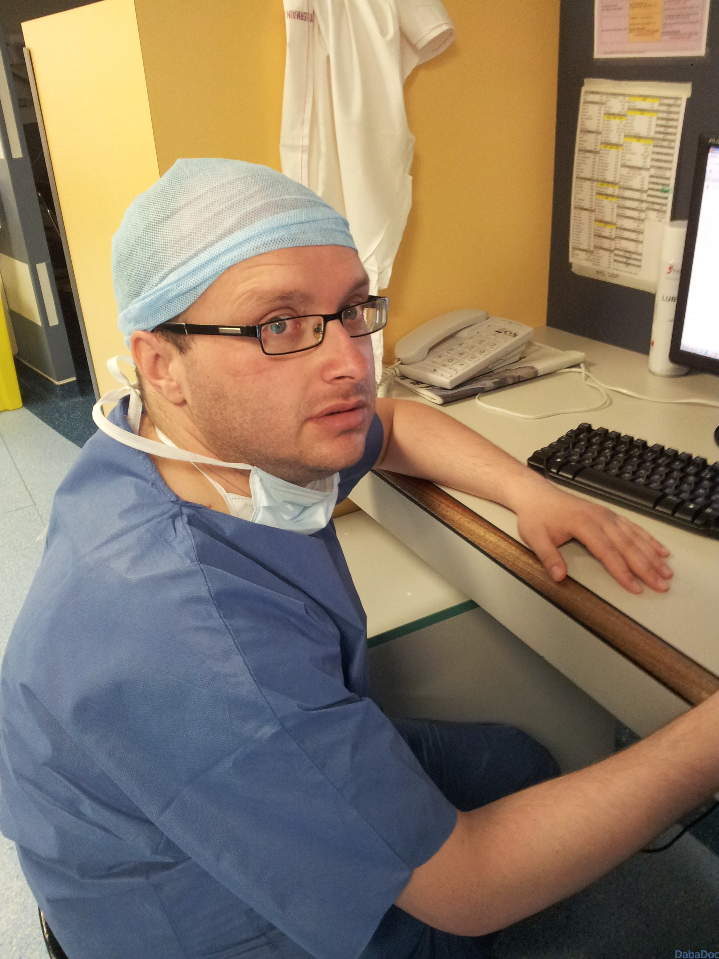 Dr Walid Akrout, Traumatologue-orthopédiste à Tunis | DabaDoc TN