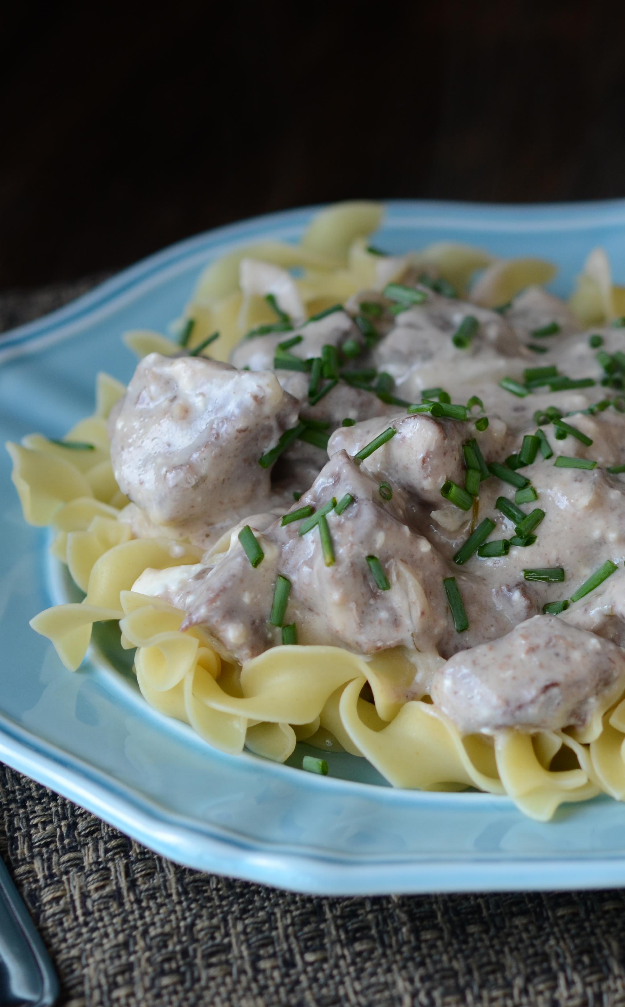Creamy Slow Cooker Beef Stroganoff - Dump and Go Dinner | Once A Month ...