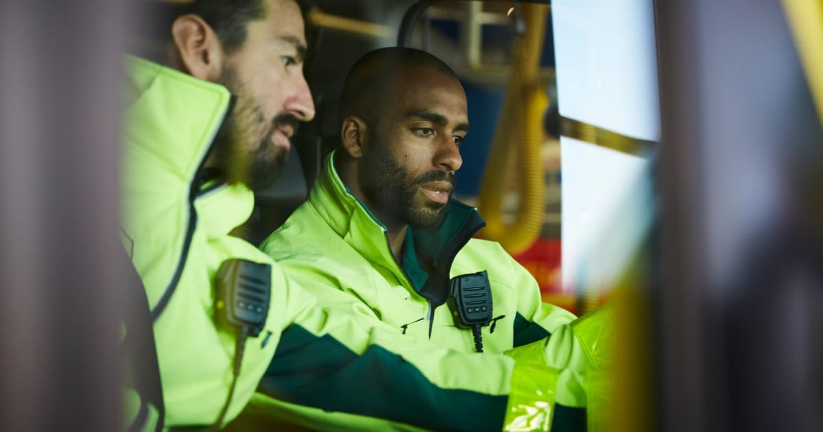 Paramedic Schools & EMT Training | How to Become a Paramedic/EMT