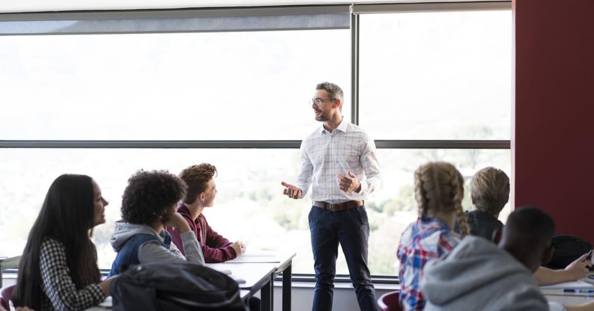 Are Professor Ratings and Reviews Sites Legit? | BestColleges