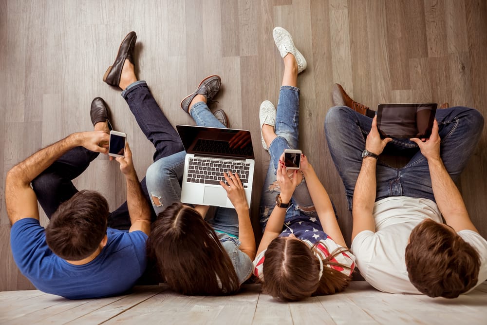 Online Colleges That Offer Laptops and iPads in 2018 Online Colleges That Offer Laptops and iPads in 2018