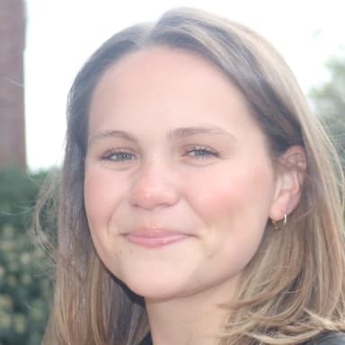 Chloe Appleby, Contributing Writer