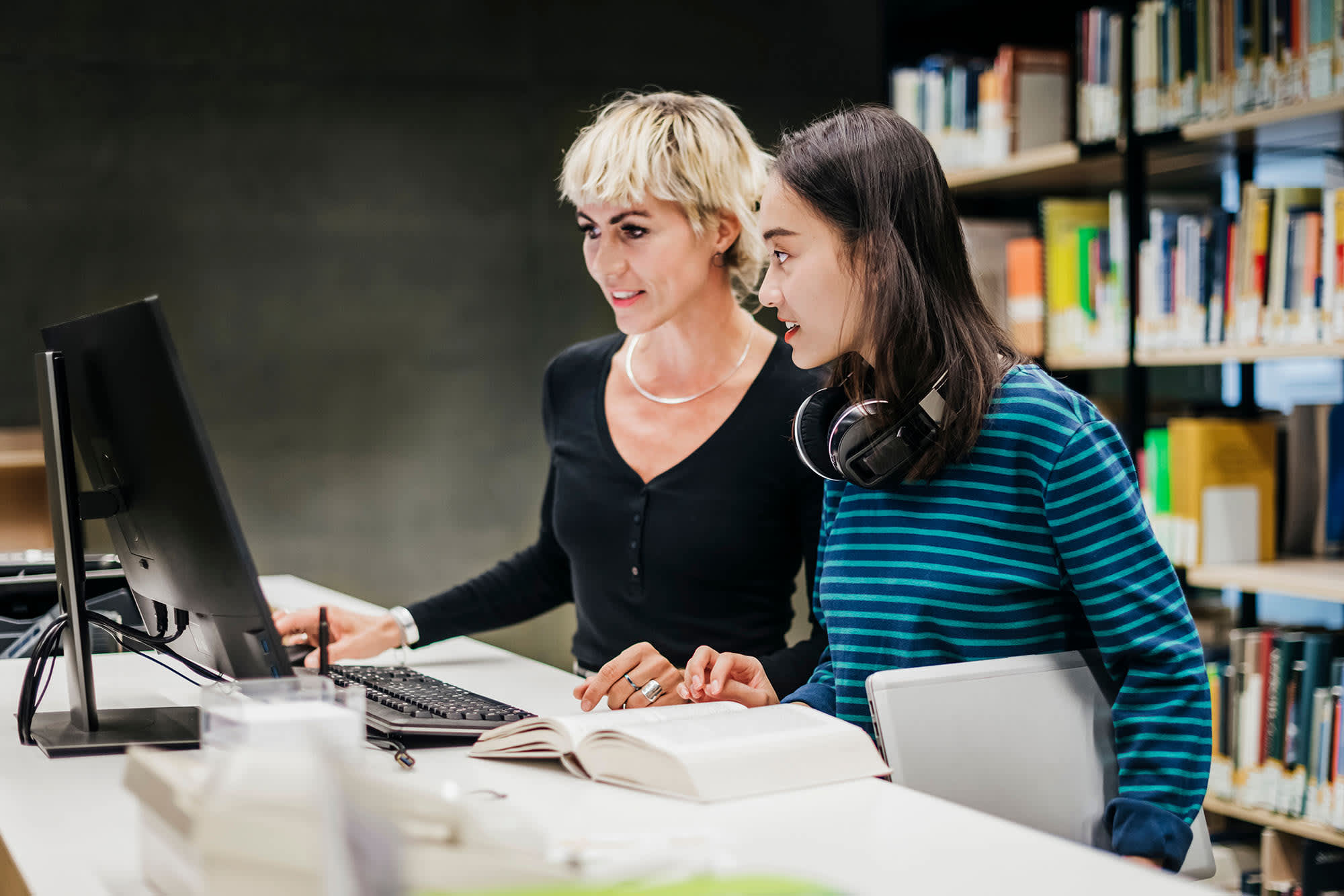 Online Master's In Library Science Programs 2022