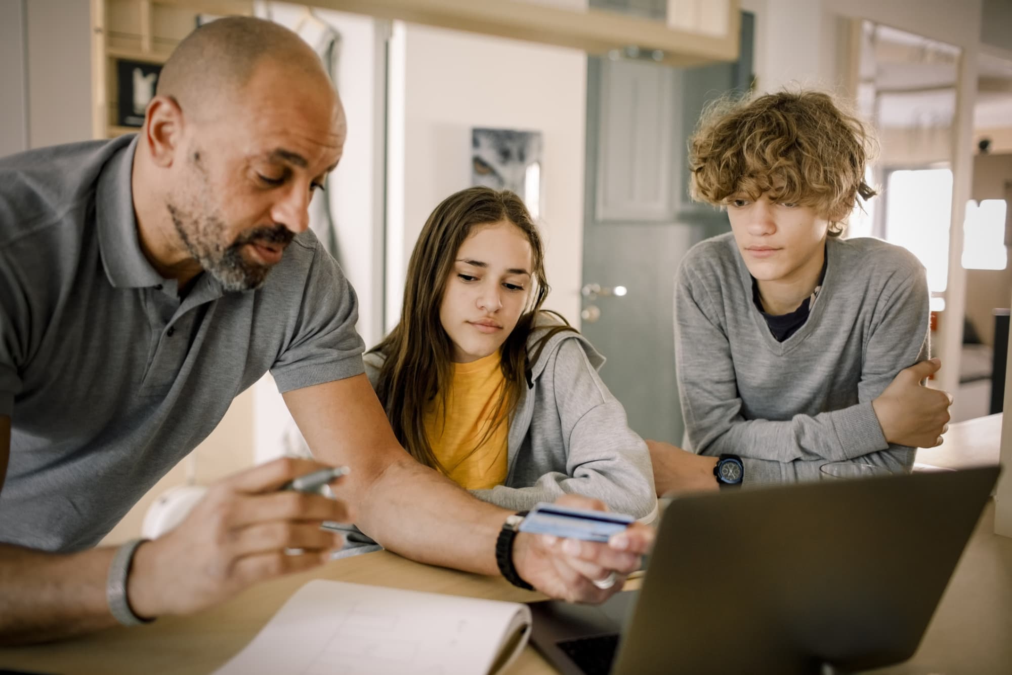 Should You Add Your Student To Your Credit Card BestColleges