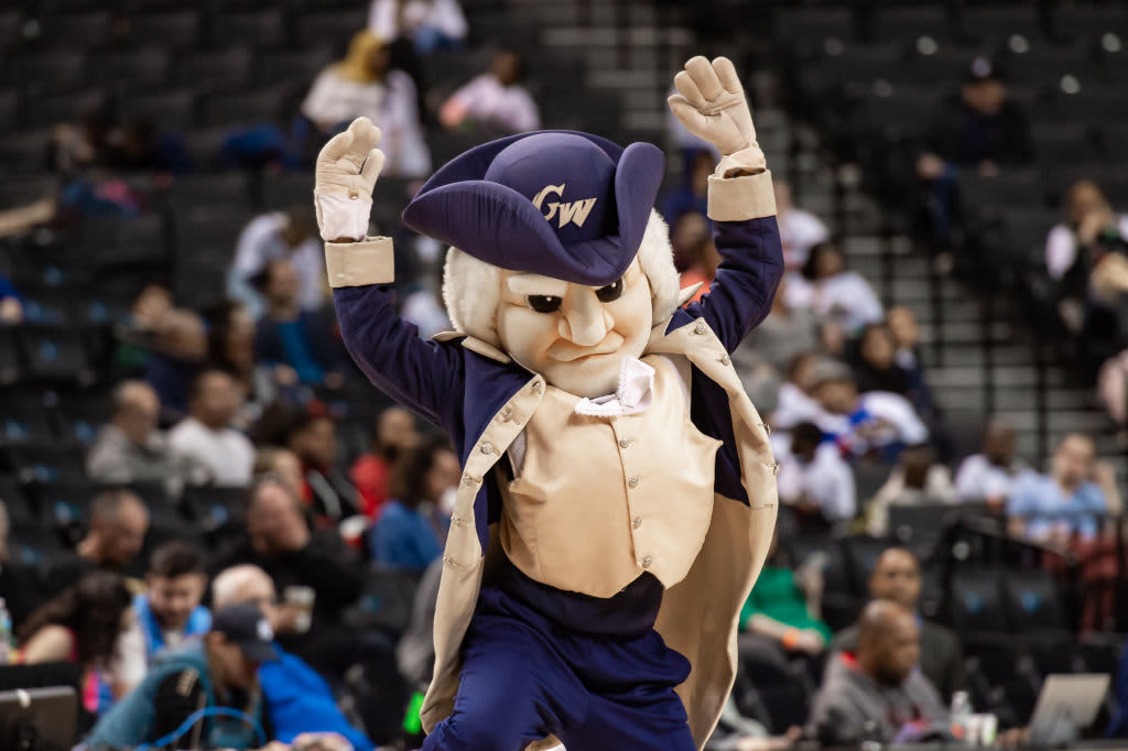 George Washington University S New Moniker Revolutionaries Bestcolleges