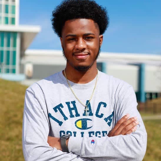 Déontae Guy – BestColleges.com