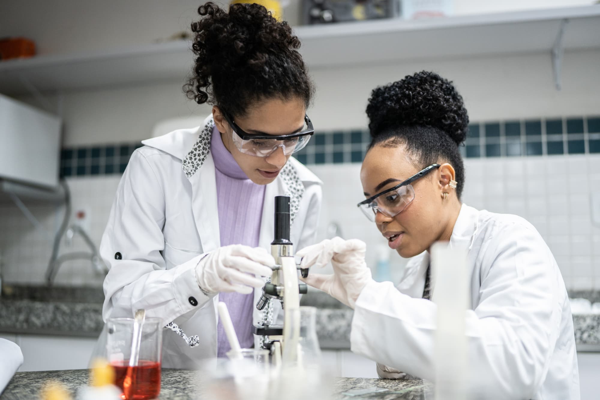 9 STEM Internships for BIPOC College Students | BestColleges