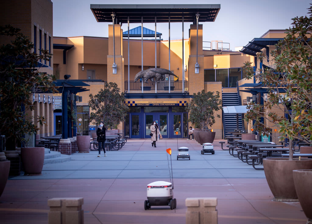 Robots Invade College Campuses | BestColleges