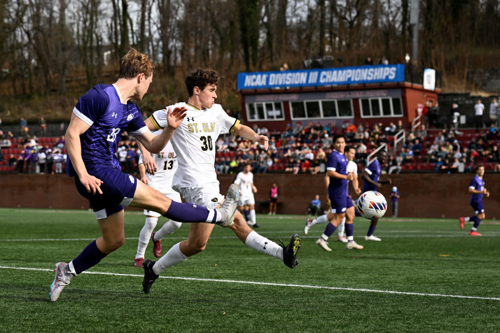 Can Athletics Boost Enrollment at Small Colleges? | BestColleges