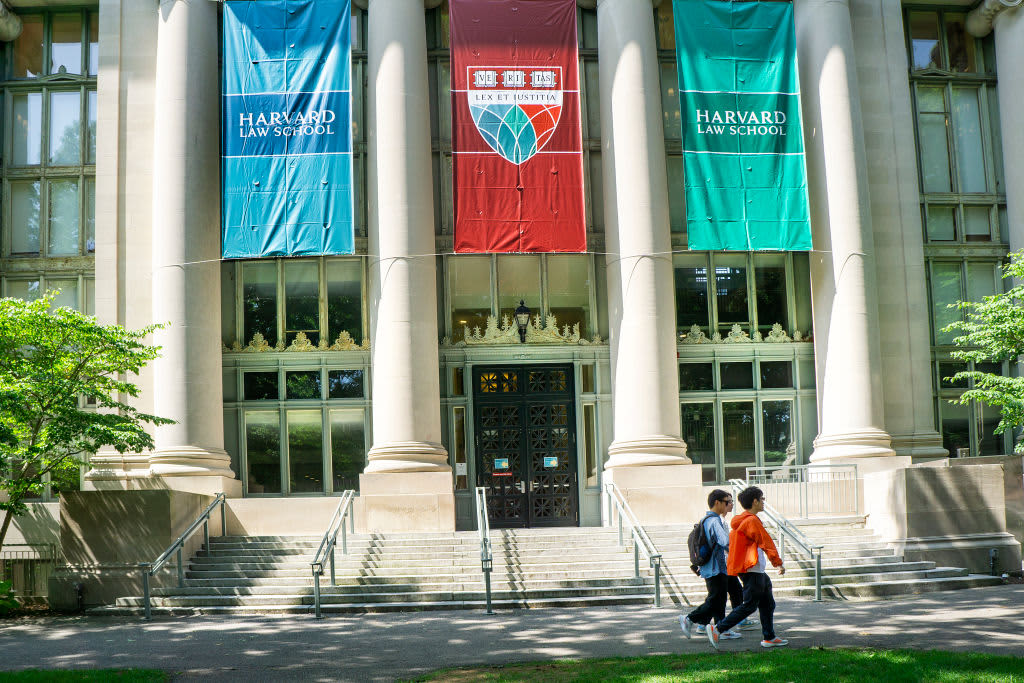 U.S. News 2025 Graduate Rankings Feature Surprises | BestColleges