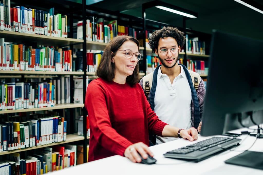 What is Library Science? Careers and Degrees | BestColleges