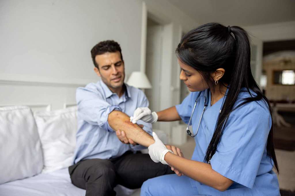 What Is A Wound Care Nurse? | Nursejournal.org