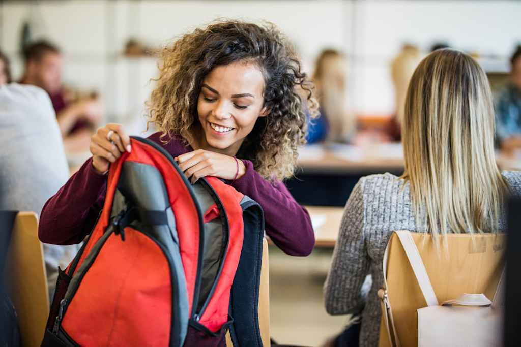 A Complete First-Year College Checklist | BestColleges