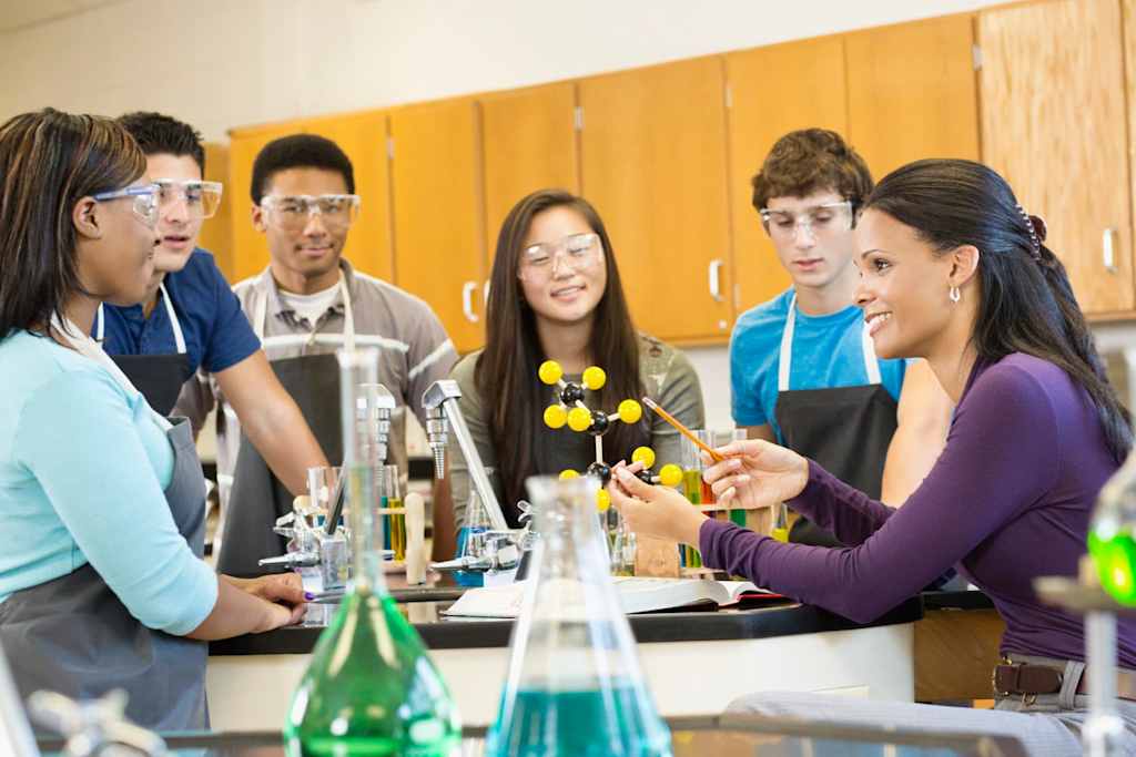 3 Best Online Science Education Programs 2024 | BestColleges