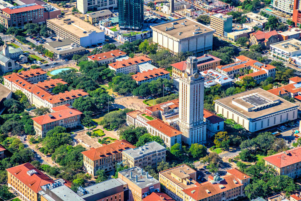 Texas A&M vs. UT Austin: Which Should You Choose? | BestColleges