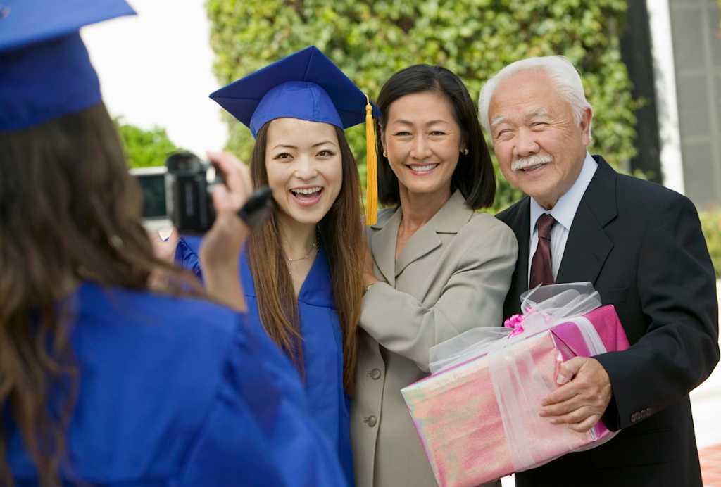 First-Generation College Student Facts | BestColleges