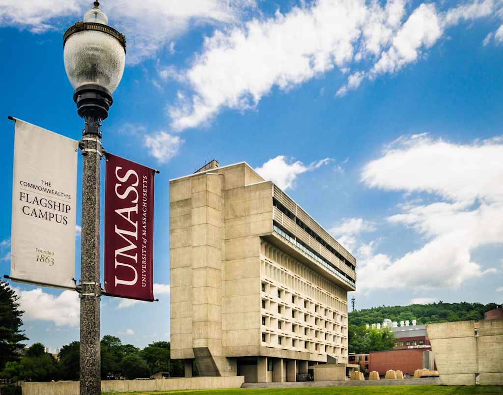 UMass Scholarships for Top Community College Students | BestColleges.com