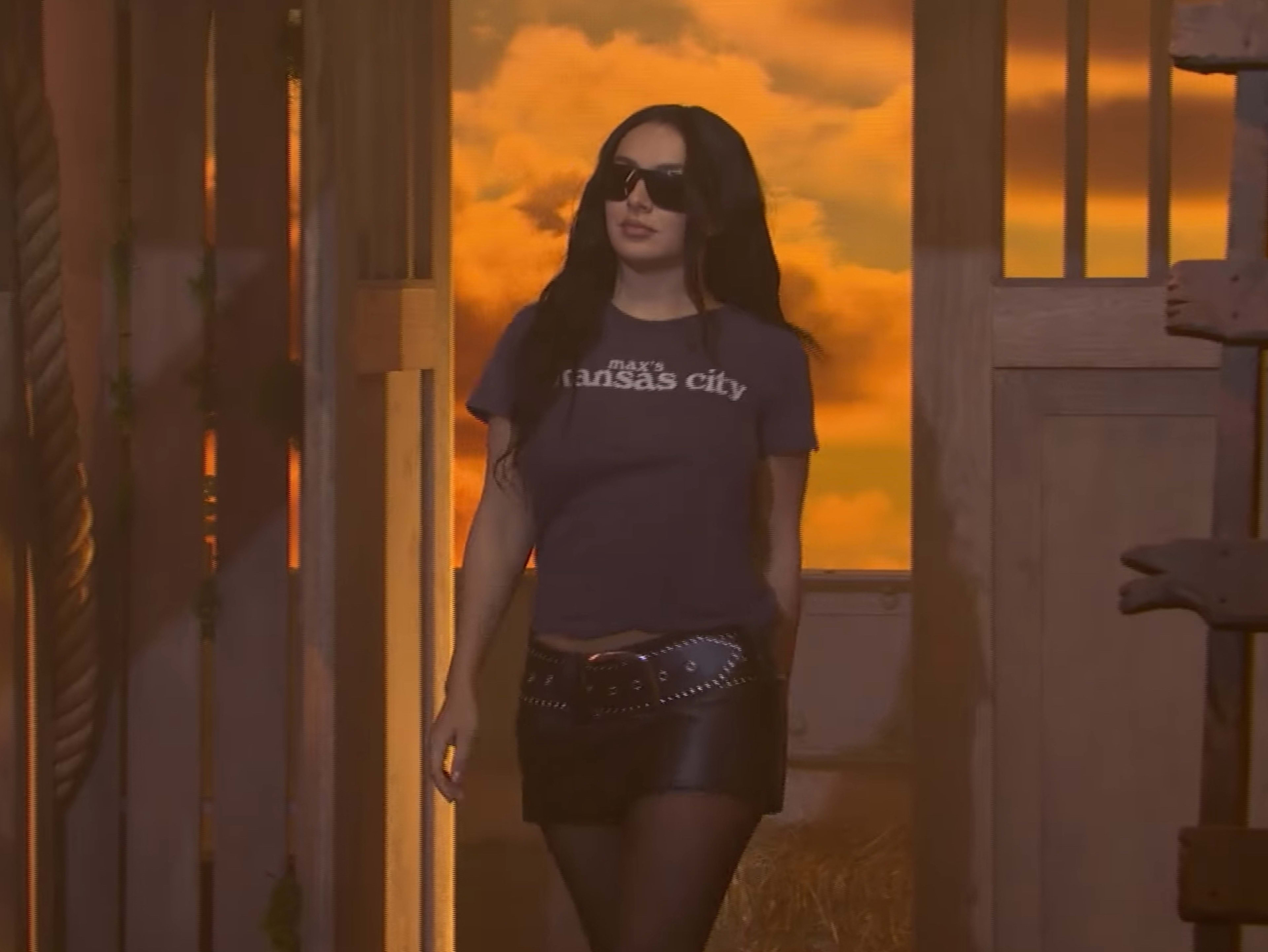 "Sally" Is Brat on "SNL"