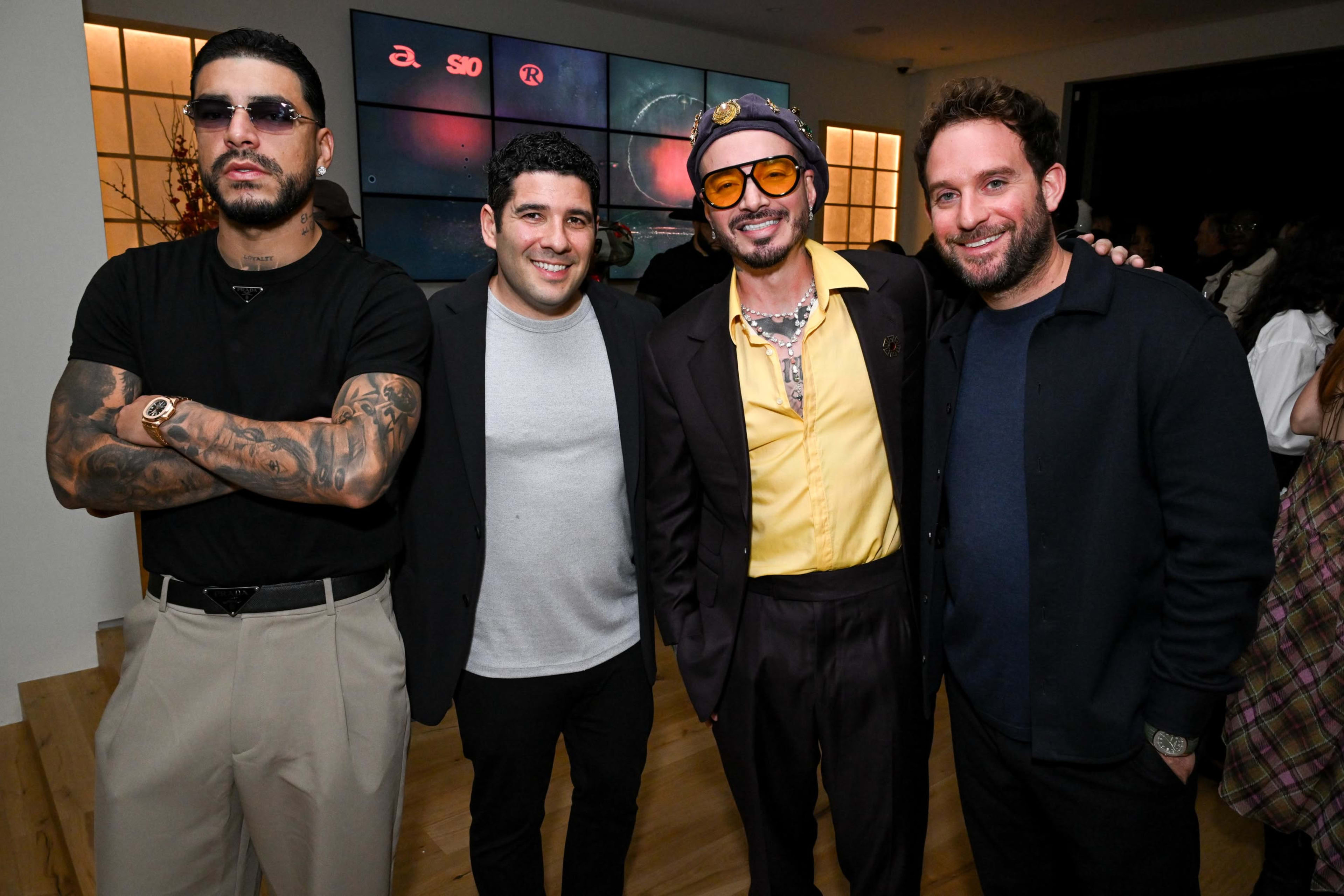 Grammy Week Highlights Gallery: How the Pros Pose
