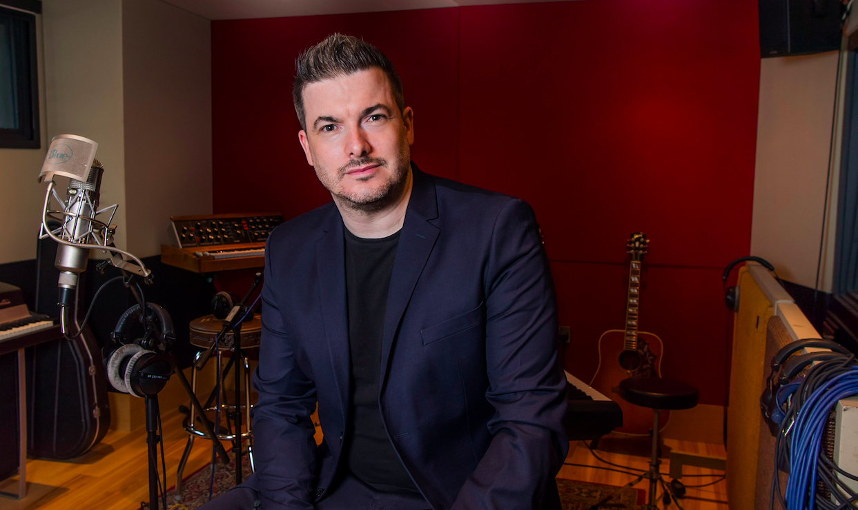 UMG U.K. ADDS TO GLOBE TEAM