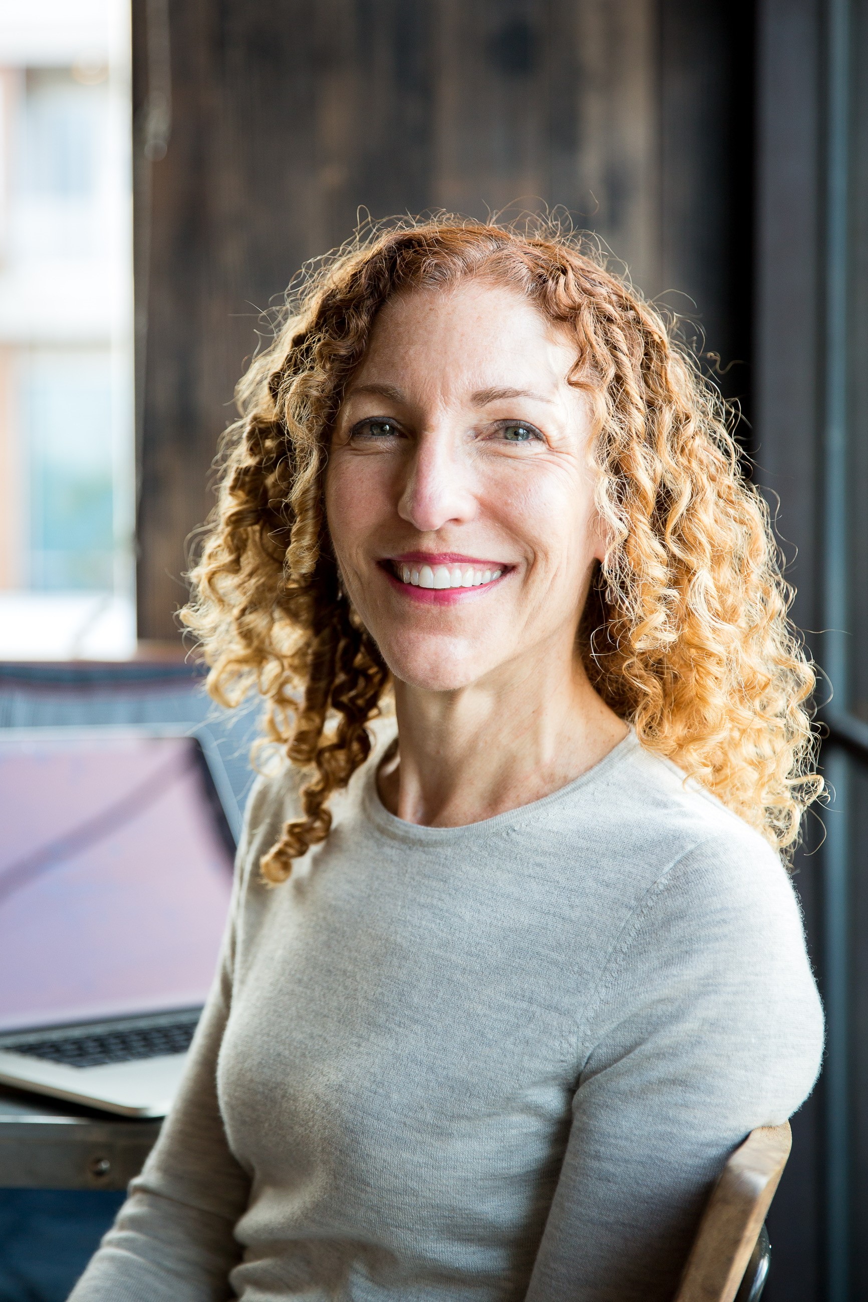 SUSAN HILDERLEY DECAMPS FOR UMe
