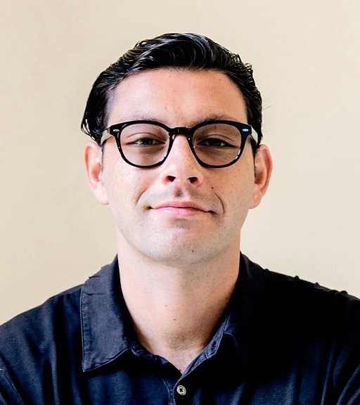 ELLIOT GRAINGE'S 10K EYES PARTNERSHIP WITH WARNERS