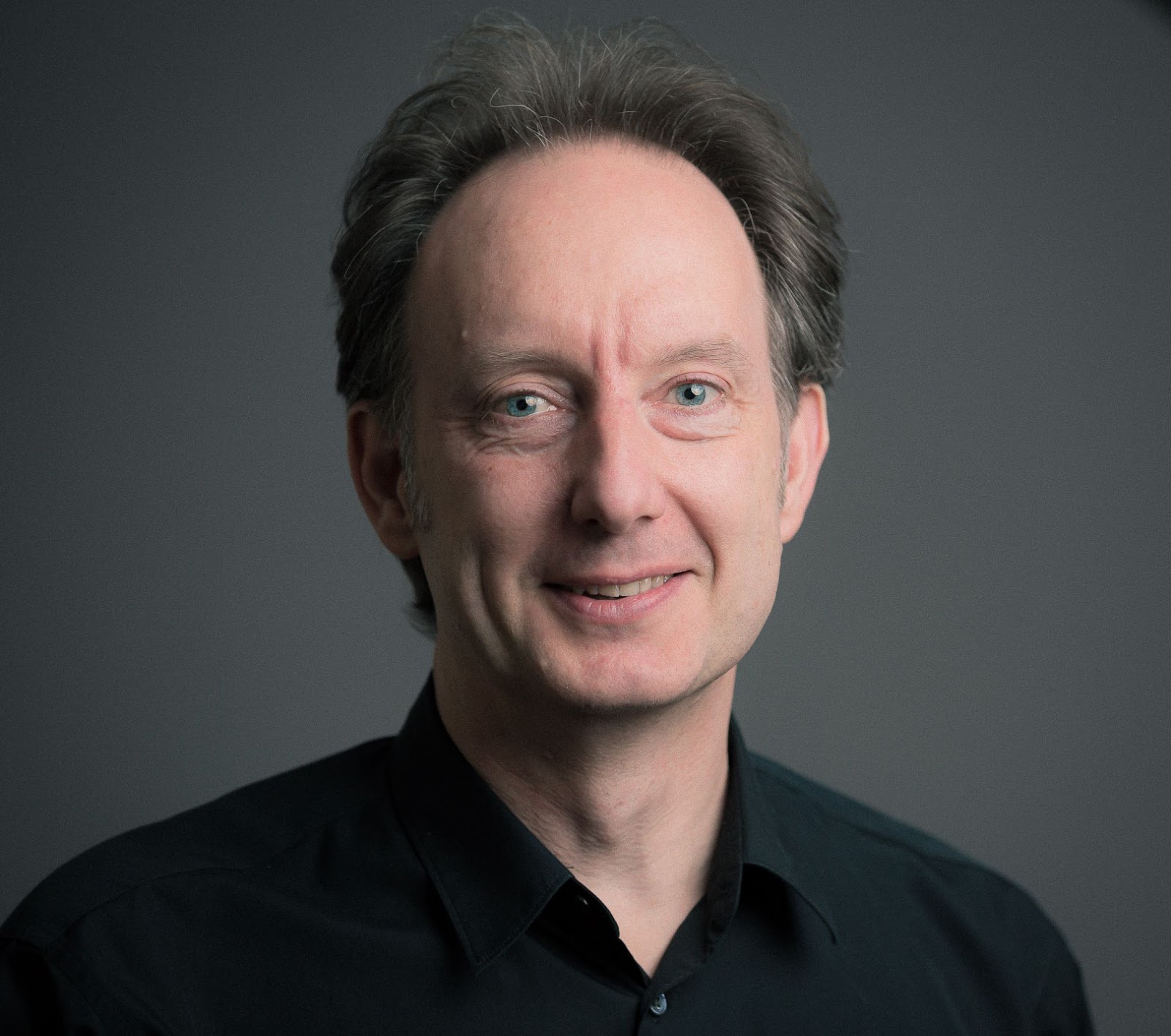 HITCHMAN TAKES ON GLOBAL ROLE AT AWAL