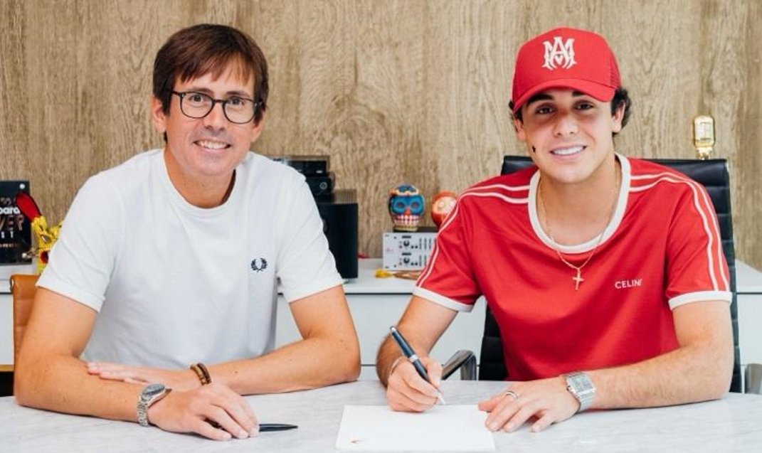 OSCAR ORTIZ SIGNS WITH SONY MUSIC LATIN