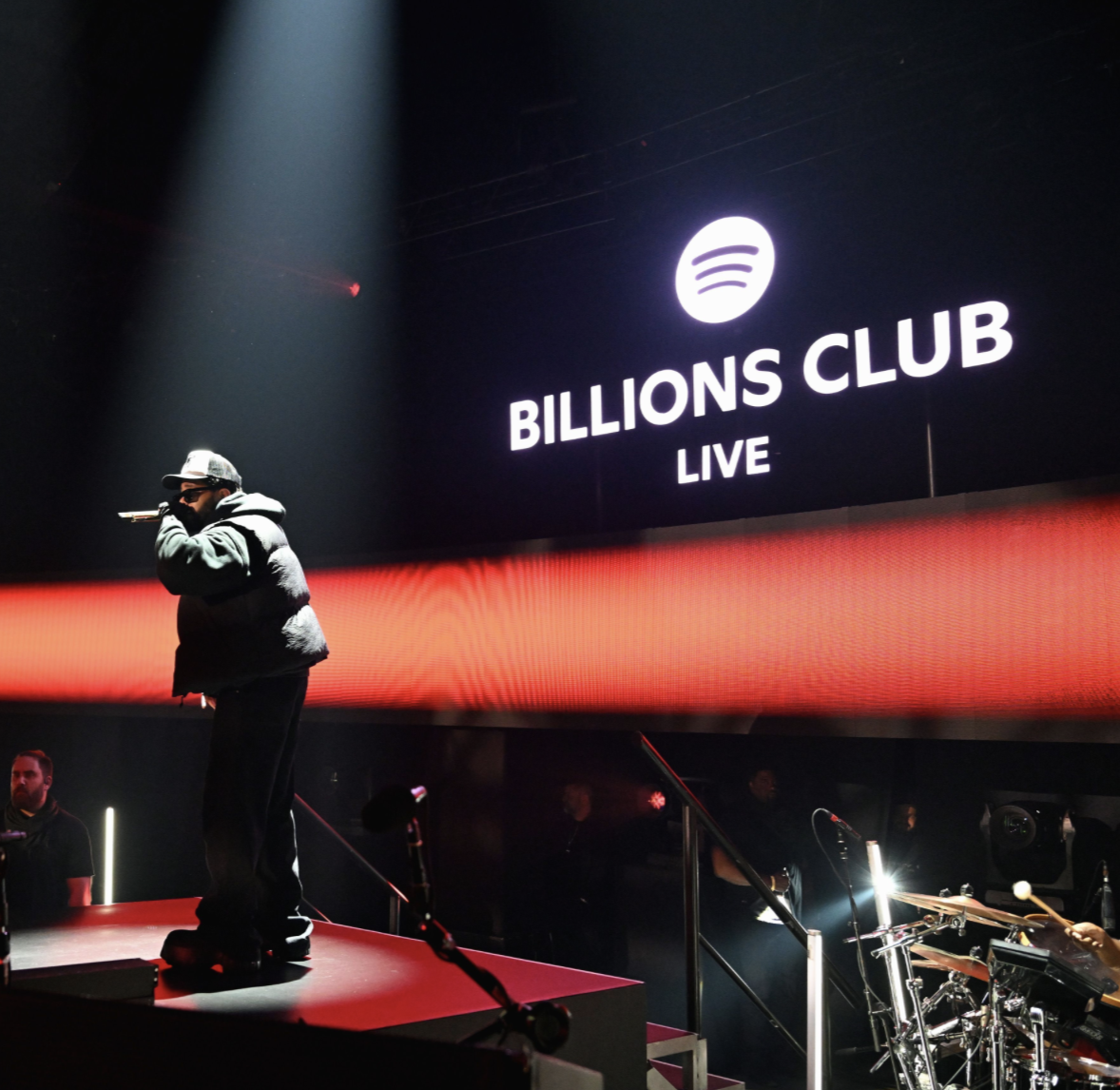 THE WEEKND HEADLINES SPOTIFY BILLIONS CLUB LIVE