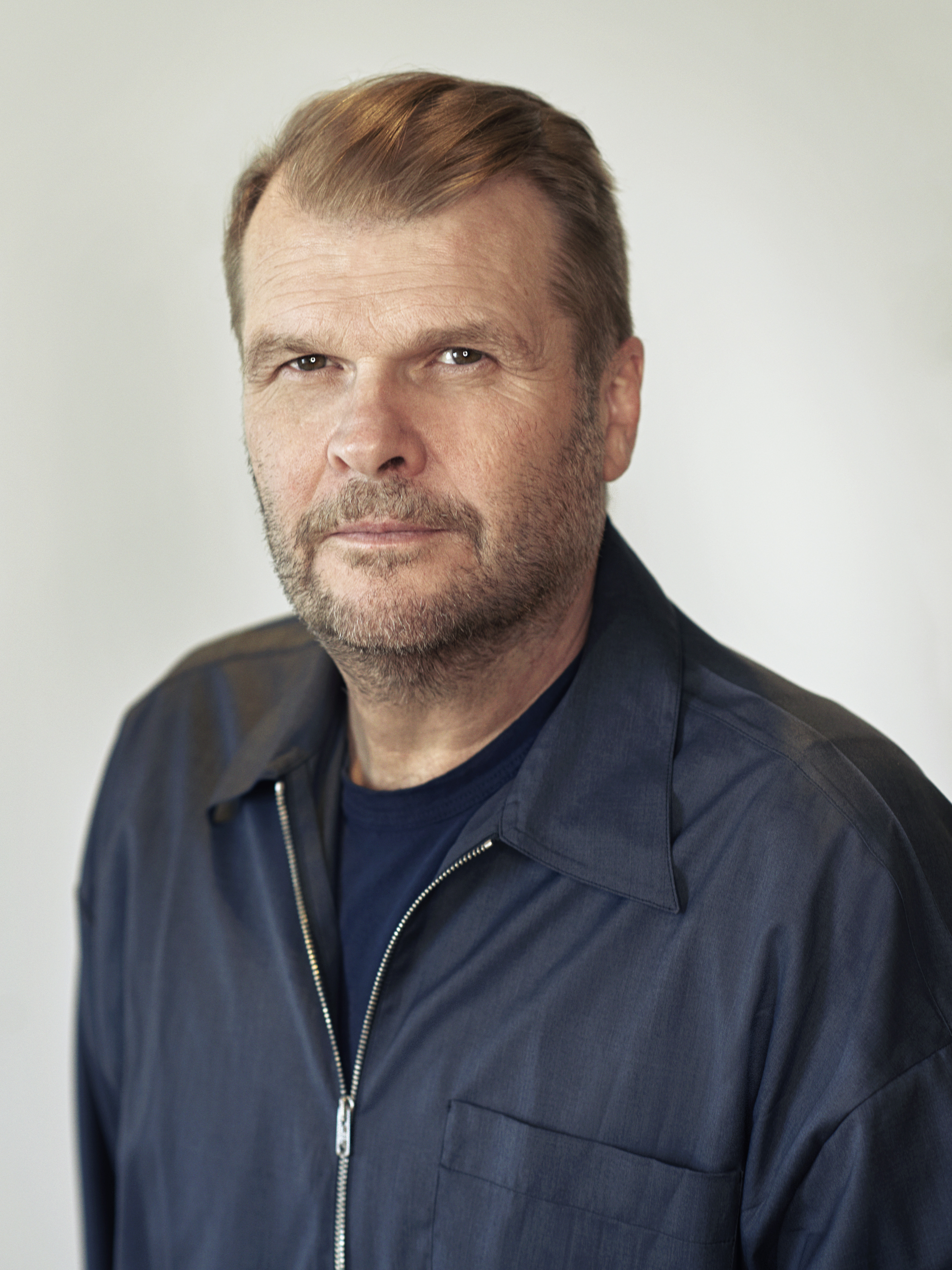 Earning Raves: Rob Stringer