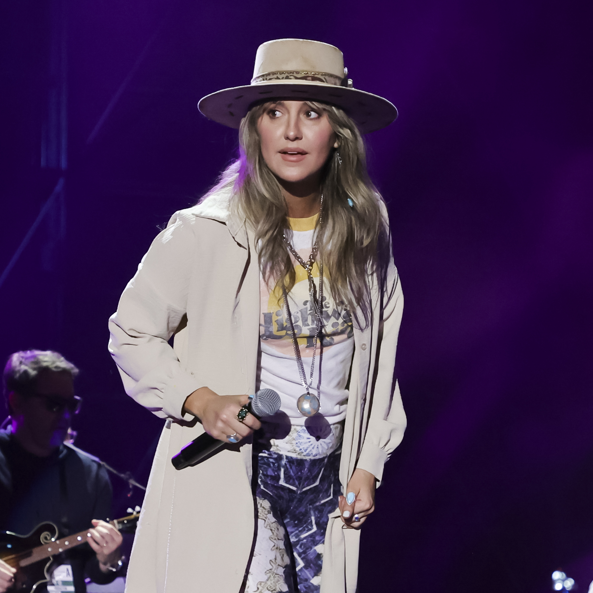 CMA FEMALE VOCALIST OF THE YEAR